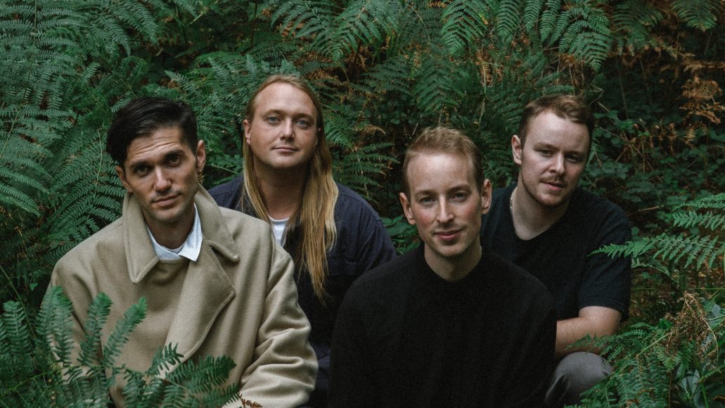 Low Island z nowym, sentymentalnym singlem “In Your Arms”