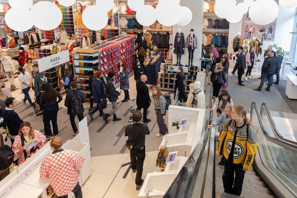 „From Tokyo to Warsaw”: marka UNIQLO otworzyła pierwszy sklep w Polsce